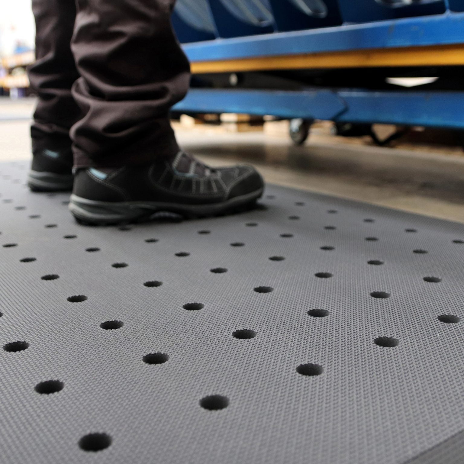 What Do Anti-Fatigue Mats Do? Benefits Explained | COBA