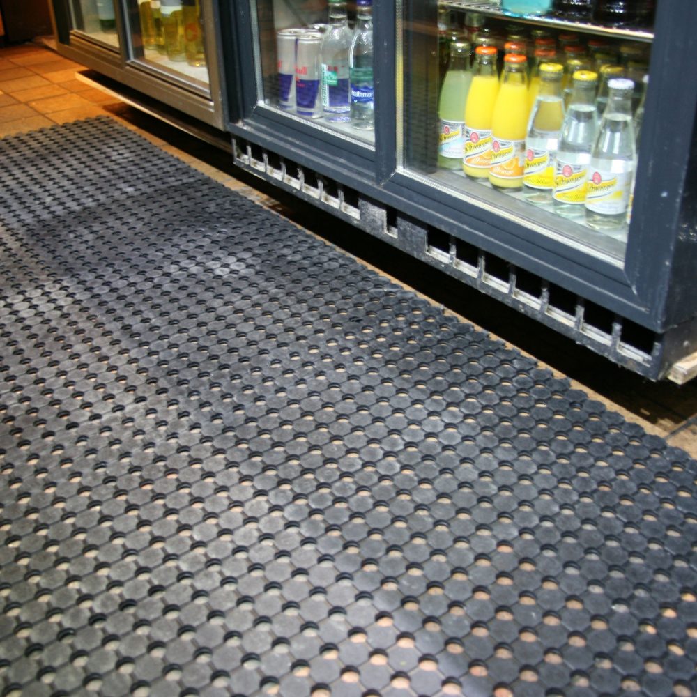Rubber bar and restaurant floor mats - COBA